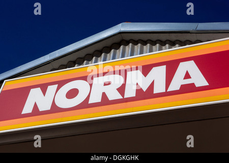 Norma Logo Schild Marke Markt Supermarkt Symbol Prag Tschechische ...