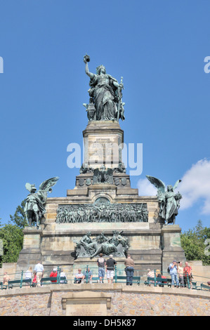 Die Germania-Statue oder das Niederwalddenkmal ist ein Denkmal befindet ...