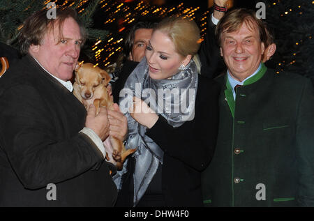 Gerard Depardieu und Kathrin Glock, Frau des Herstellers Gaston Glock ...