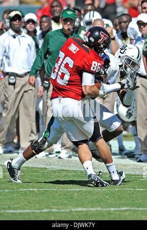 Texas Tech wide receiver Alexander Torres (86), quarterback Taylor ...