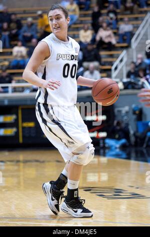 Notre Dame schlägt Purdue 79-75. (23) Melissa Lechlitner ...