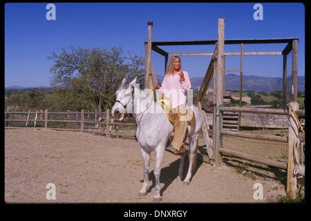 Hollywood, Kalifornien, USA; BO DEREK und Ehemann JOHN DEREK und JON ...