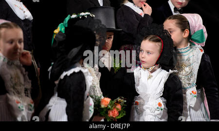 Crostwitz, Deutschland. 24. Januar 2014. Kinder aus dem sorbischen ...
