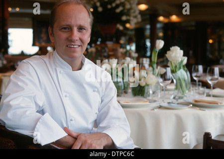 Porträt von Küchenchef Heinz Beck bei seiner Michelin Star Restaurant ...