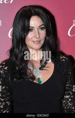 Monica Bellucci besucht die Enthüllung des neuen Cartier auf Via Monte ...