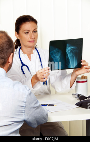 Medizinische Praxis, Arzt, Patient, Untersuchung, Mundhöhle, Rachen ...