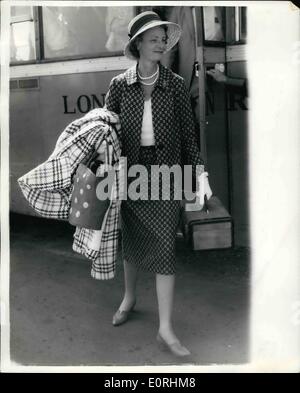 8. August 1959 - Mrs Rockefeller In Norwegen kommt und trifft ihre ...