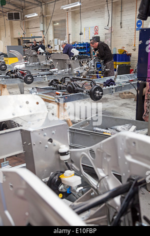 Ein Aluminium-Chassis eines Autos in der Morgan-Motoren-Auto-Fabrik ...