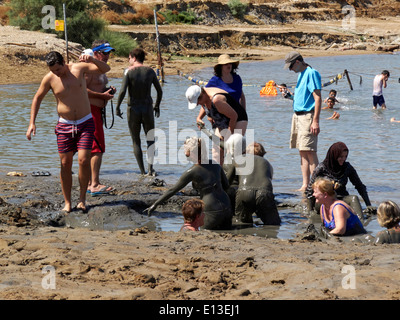 Die Menschen Baden im Toten Meer, Ein Bokek Strand, Totes Meer, Kalia ...