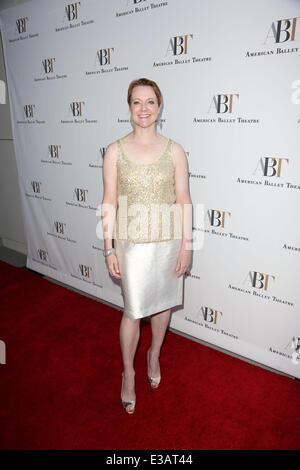 Prominente besuchen Stars unter den Sternen Abend zugunsten des ...