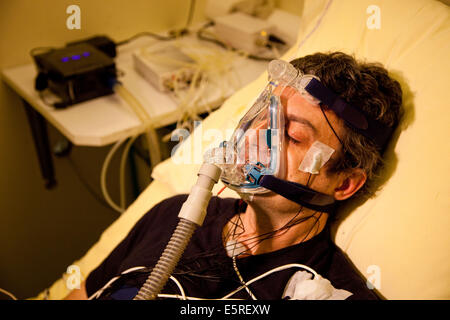 Patienten Leiden Obstruktiver Schlaf Apnoe Syndrom OSAS Verbundene patienten-leiden-obstruktiver-schlaf-apnoe-syndrom-osas-verbundene