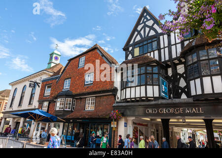 Stadttor in der Stadt Salisbury, Wiltshire, UK Stockfoto, Bild ...