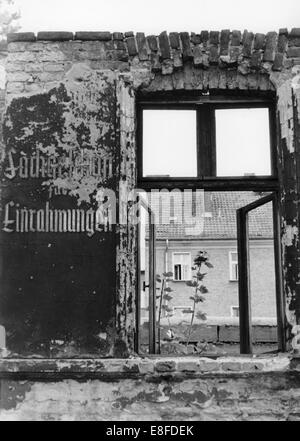 Ein Appartement-Haus in der Bernauer Straße, Ecke des Acker-Straße in ...