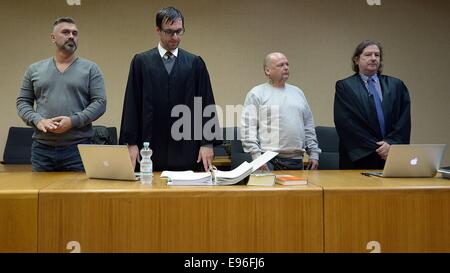 Bochum, Deutschland. 21. Oktober 2014. Mitglieder der Motorrad-Gang und ...