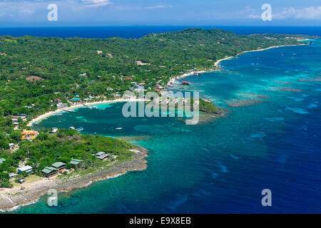 Luftbild des Half Moon Bay, Roatan, Honduras Stockfotografie - Alamy
