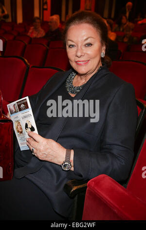 Premiere der Komödientheater spielen "Omma Superstar" Kleine Komödie im Hotel Bayerischer Hof ...