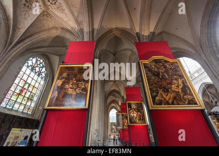 Gemälde in der Kathedrale unserer lieben Frau in Antwerpen Stockfotografie - Alamy