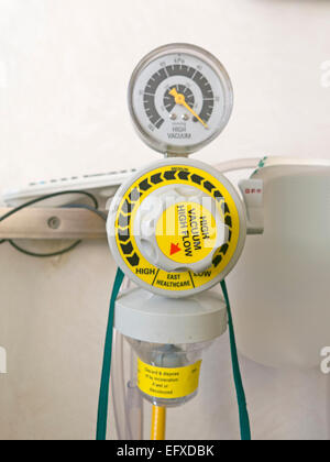 Medizinischer Sauerstoff Luft und Vakuum Anlagen Panel in Luxus krank ...