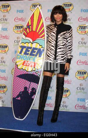 Prominente besuchen den 2014 Teen Choice Awards an The Shrine ...