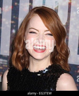 Die Schauspielerin Emma Stone nimmt am 15. Februar 2015 an der SNL 40th ...