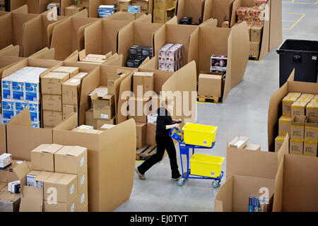 Verteilung von Amazon Polen WRO2 Stockfotografie - Alamy