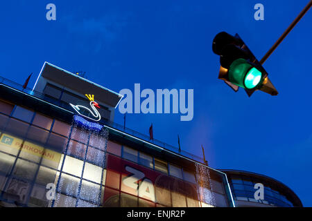 Bila Labut (weißer Schwan) Shopping Center, Prag, Tschechische Republik ...