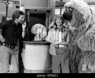 Das Team Deutschern Edition der Sesamstraße im Jahr 1979 (von links ...