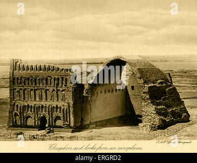 Der Bogen von Ktesiphon (Taq Kisra), Al Mada'in, Irak, 1954. Artist ...