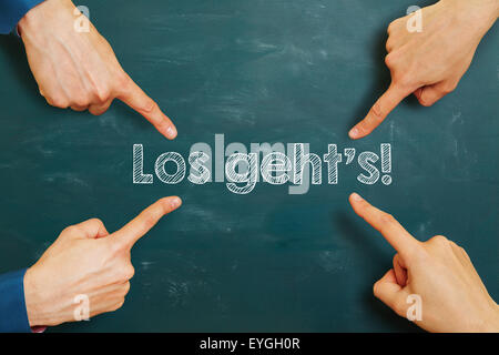 Deutsche Slogan 'Los geht's' (Let's go) mit Pfeil als Start Konzept auf ...