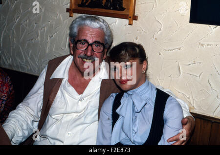 Der Deutsche Schauspieler Willy Harlander Mit Seiner Frau Erika ...