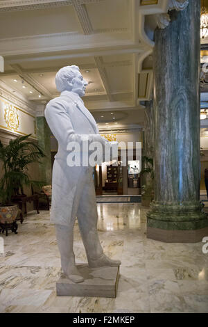 Statue von Joseph Smith im Temple Square an der Kirche von Jesus ...