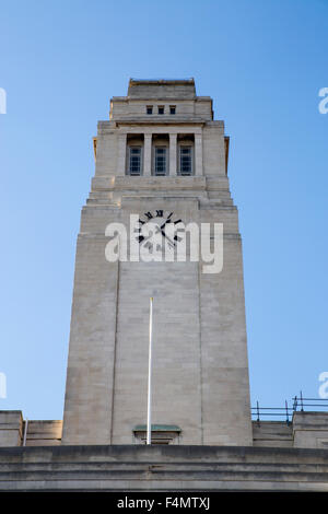 Der Uhrenturm am Parkinson Building Leeds University West Yorkshire ...
