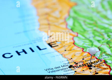 Santiago, fixiert auf einer Karte von Chile Stockfotografie - Alamy