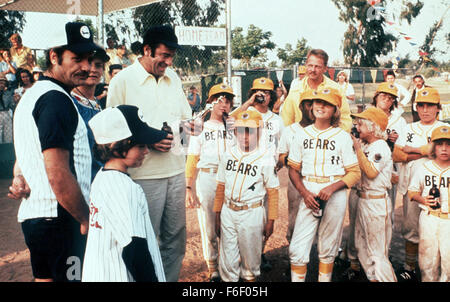 7. April 1976; Hollywood, Kalifornien, USA; WALTER MATTHAU (links) als ...