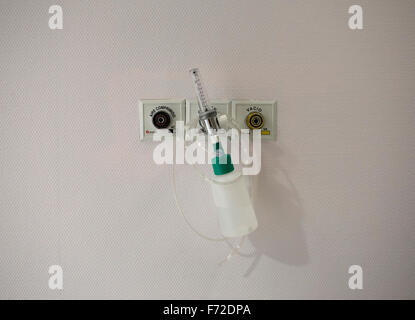 Medizinischer Sauerstoff Luft und Vakuum Anlagen Panel in Luxus krank ...