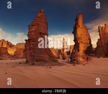 Tassili N Ajjer Nationalpark In Der Sahara Algerien Bing Fotos