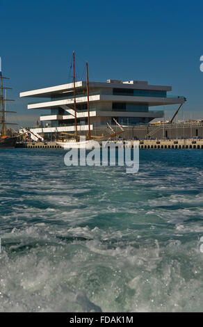 America s Cup Pavillon Veles e Vents Segel Wind im Hafen von Valencia ...