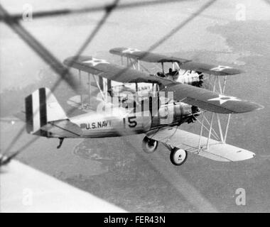 Die Vought O2U-2 Corsair war ein Doppeldecker der US Navy aus den ...