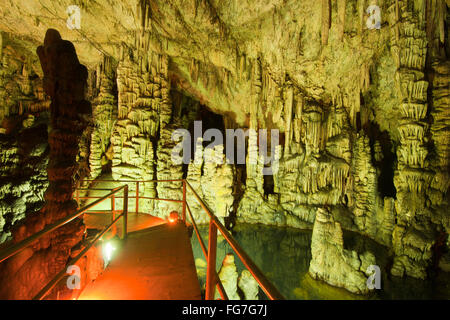 Griechenland, Kreta, Lassithi-Hochebene, Psychro Dikteon Höhle (Dikteon ...