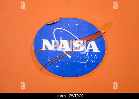 Das Peeling-NASA-Logo auf der Douglas F5D Skylancer Jet geflogen von ...