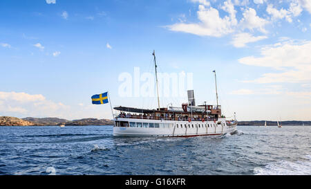 Alten schwedischen Dampfer S/S Bohuslän am Meer im Sommer in Schweden ...