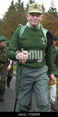 Generalmajor Sir Jeremy Moore ist bei seinem Versuch beim Royal Marines ...