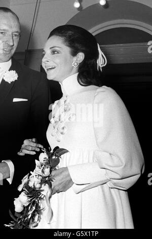 Lord Harlech, ehemaliger britischer Botschafter in Amerika, und die 33 ...