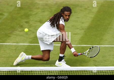 Deutschlands Dustin Brown im Einsatz gegen den australischen Lleyton ...