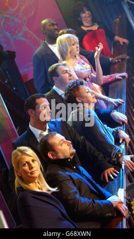 John Thomson, Ulrika Jonsson und will Mellor sehen sich während der ...