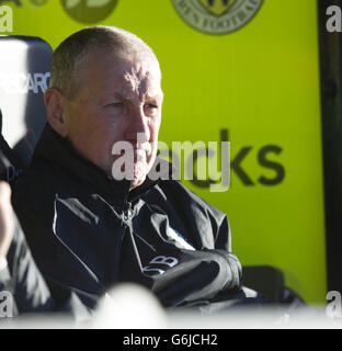 Der neue Hibernian-Manager Terry Butcher beim schottischen Premiership ...