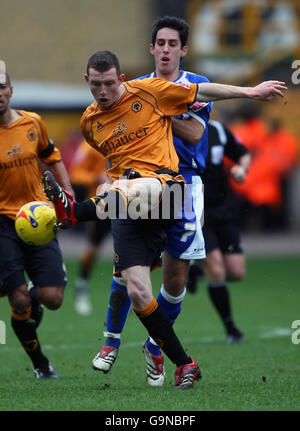 Peter Whittingham (rechts) von Cardiff City feiert mit seinem ...