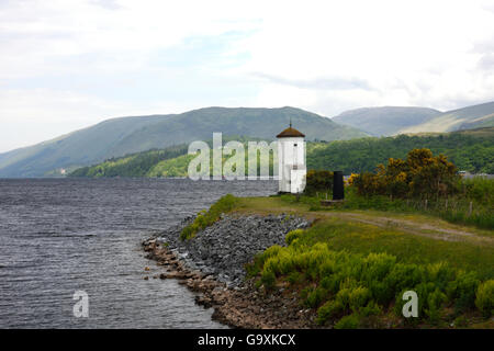 Der Caledonian Canal verbindet die schottische Ostküste von Inverness ...