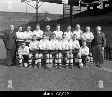 Bolton Wanderers Team-Gruppe. (Hintere Reihe, L-R) Ralph Gubbins, Roy ...