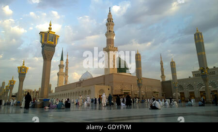 Ein externes Bild der Moschee des Propheten in Medina in Saudi-Arabien ...